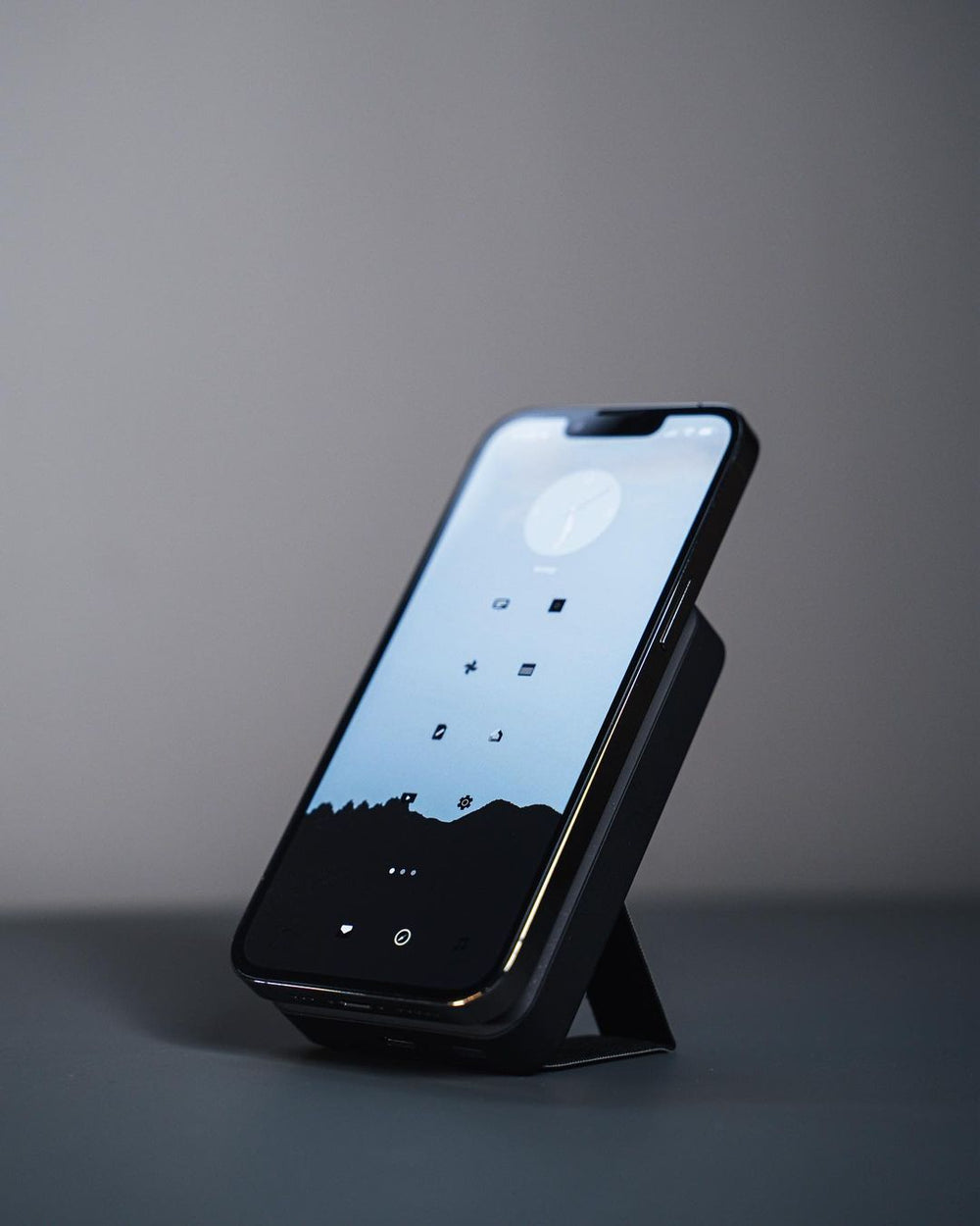 Vergleich der Bildschirmgröße des iPhone 16 Pro Max mit der des iPhone